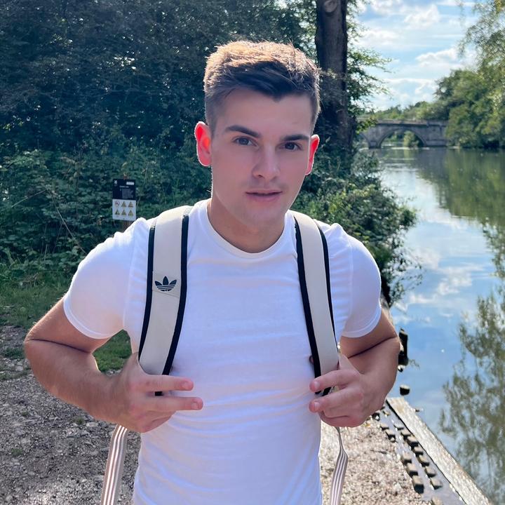 🦄 @itsbritishleon - Leon - TikTok